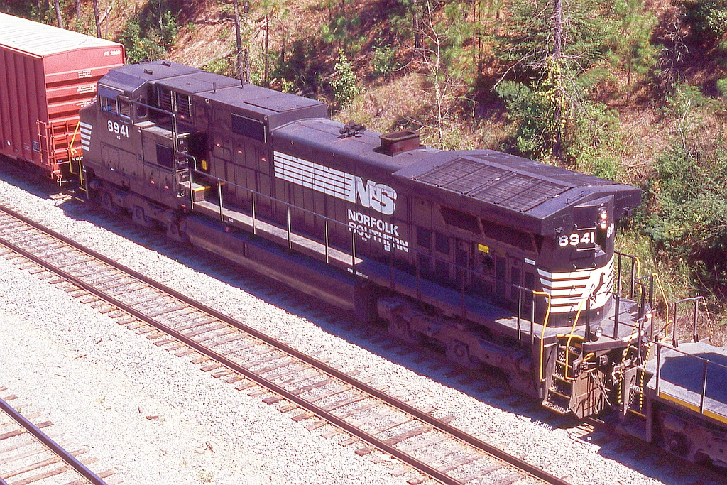 NS 8941
